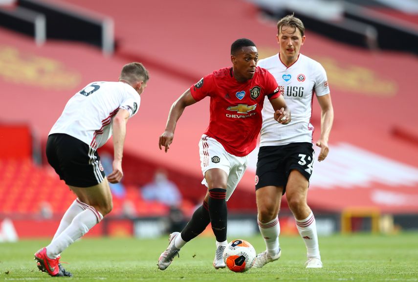 Martial guía a un buen United con un triplete