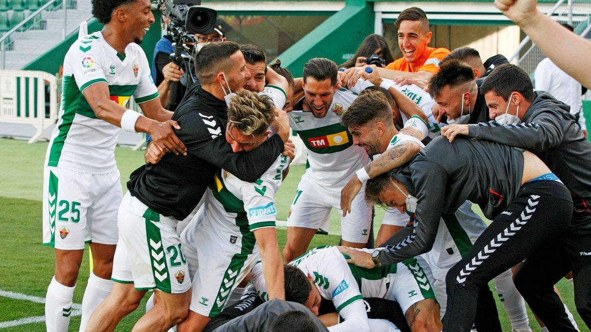La plantilla del Elche inicia las vacaciones sin una fecha clara de regreso