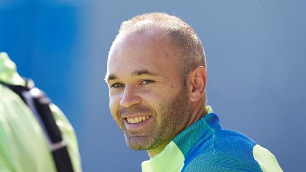 Iniesta cumple 33 años como el jugador con más títulos en la historia ...