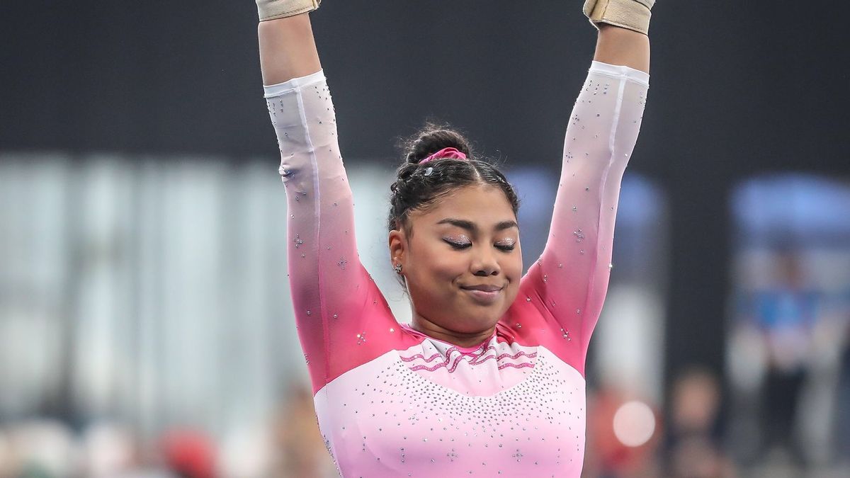 Hillary Heron y Karla Navas compitieron en el All Around