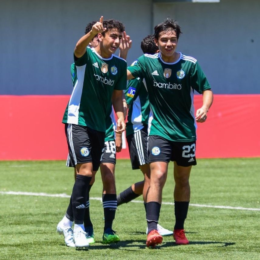 El Colegio Real continúa en plan grande