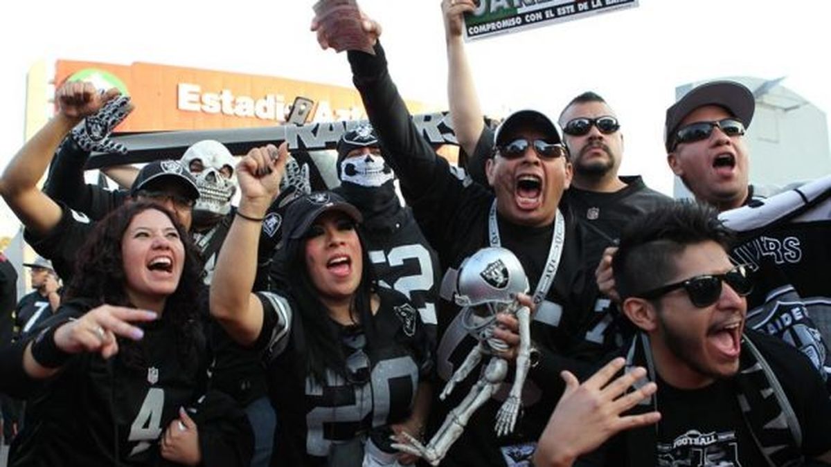 La NFL se congratula en el estadio Azteca y une los himnos de EE.UU. y ...