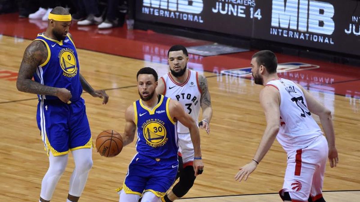 105-106: Los Warriors ganan a los Raptors y mantienen viva la final