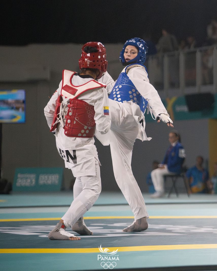 Carolena Carstens logró la primera medalla para Panamá