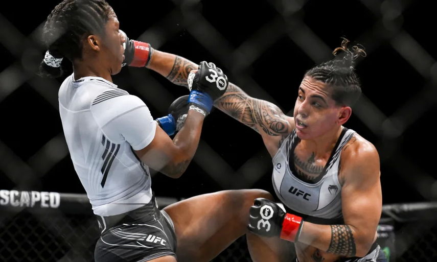 Joselyne Edwards cayó con polémica ante Nora Cornolle