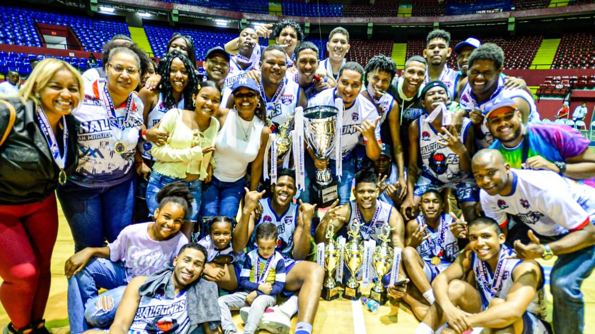 Halcones campeones de la Liga de Baloncesto Nacional U23